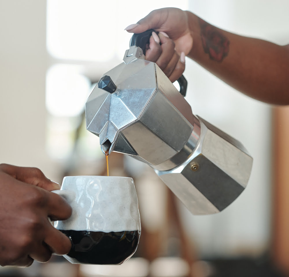 Pour over kaffe guide med slow brew kaffekande.